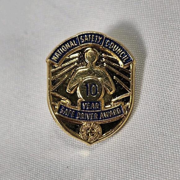Other | Vintage National Safety Council 1 Year Safe Driver Award Lapel ...